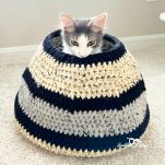 Cozy Cat Hideaway Crochet Basket Pattern for Beginners