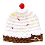 Cute Crochet Cupcake Hat Pattern for Beginners (Free & Easy)