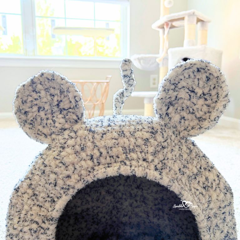 Crochet cat cave pattern (free mouse ears cat pod)